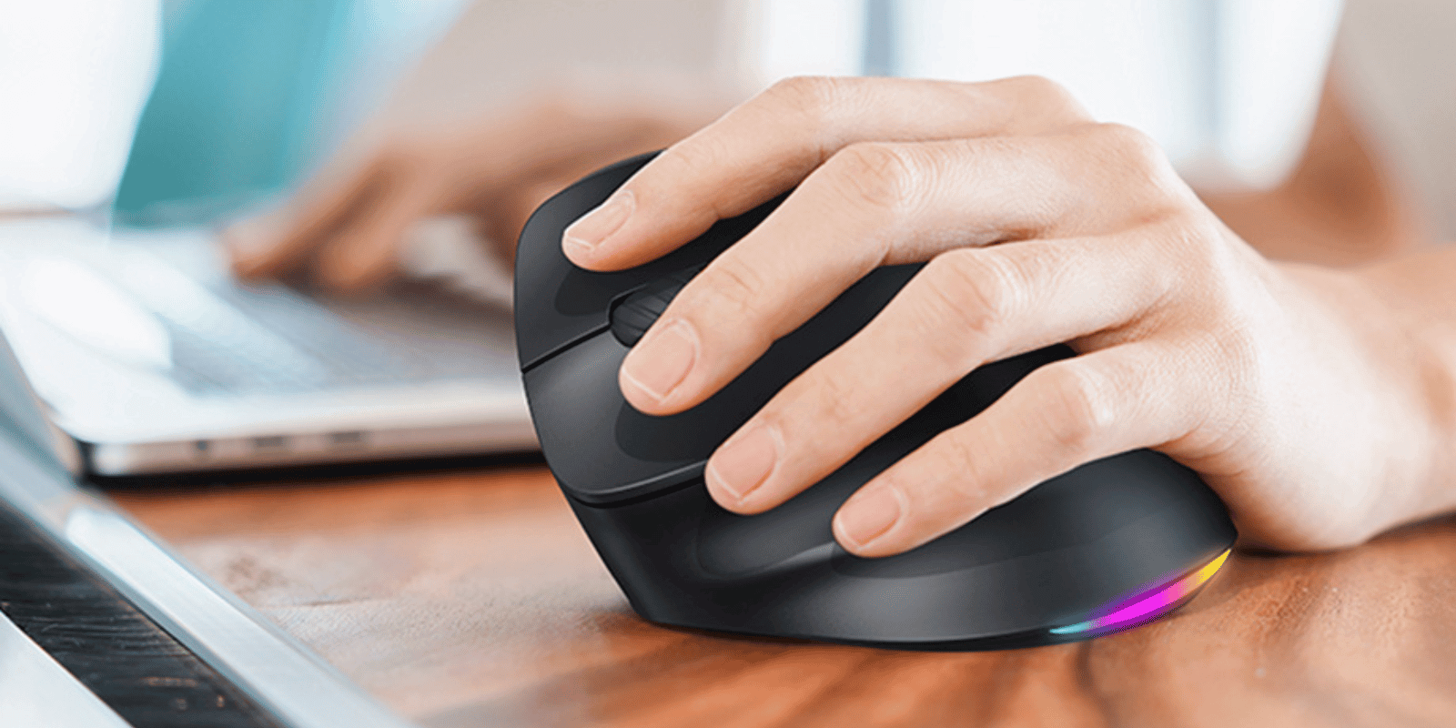 How Do You Connect a Wireless Mouse?